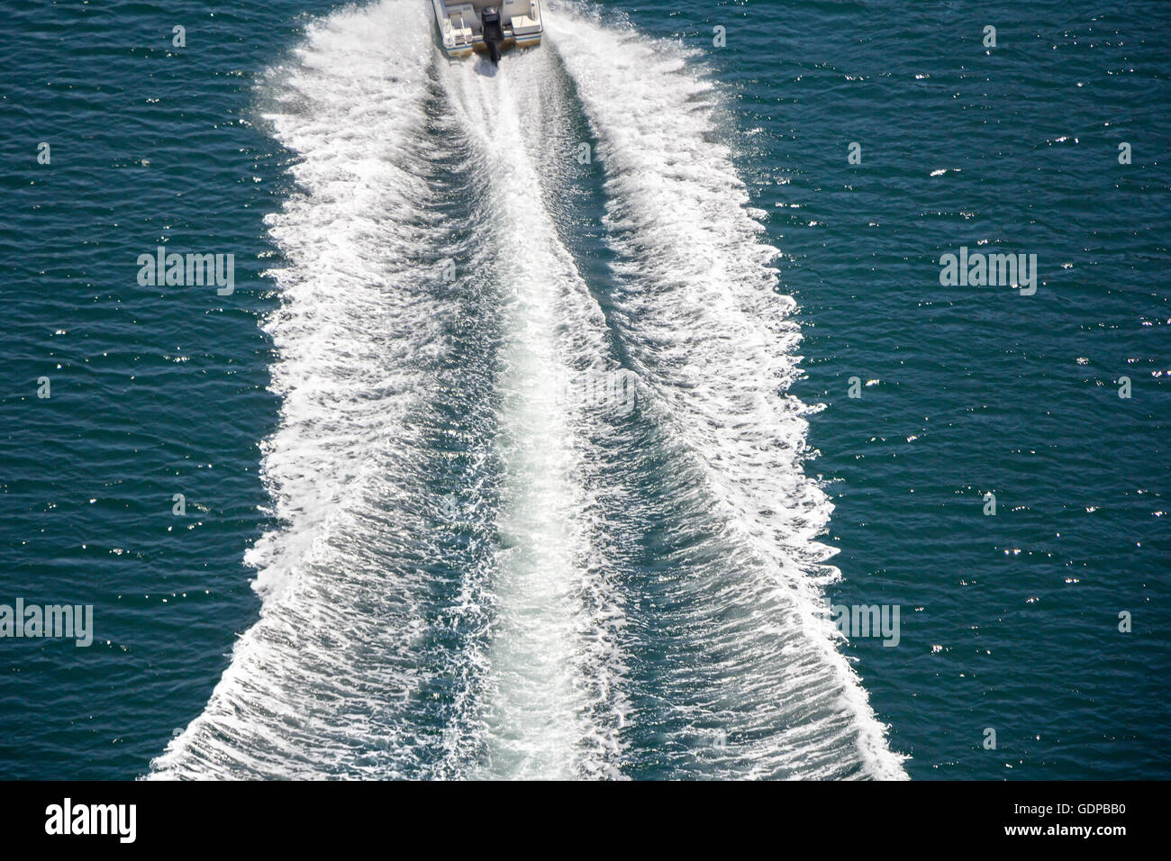 Speedboat behind hi-res stock photography and images - Alamy