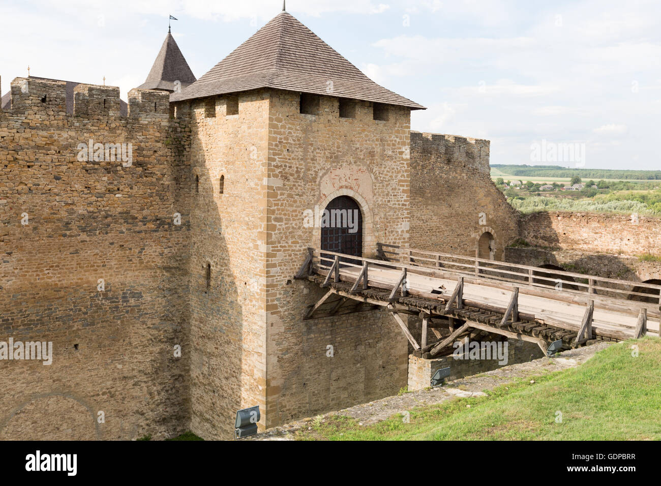 Bridge and castle view hi-res stock photography and images - Alamy