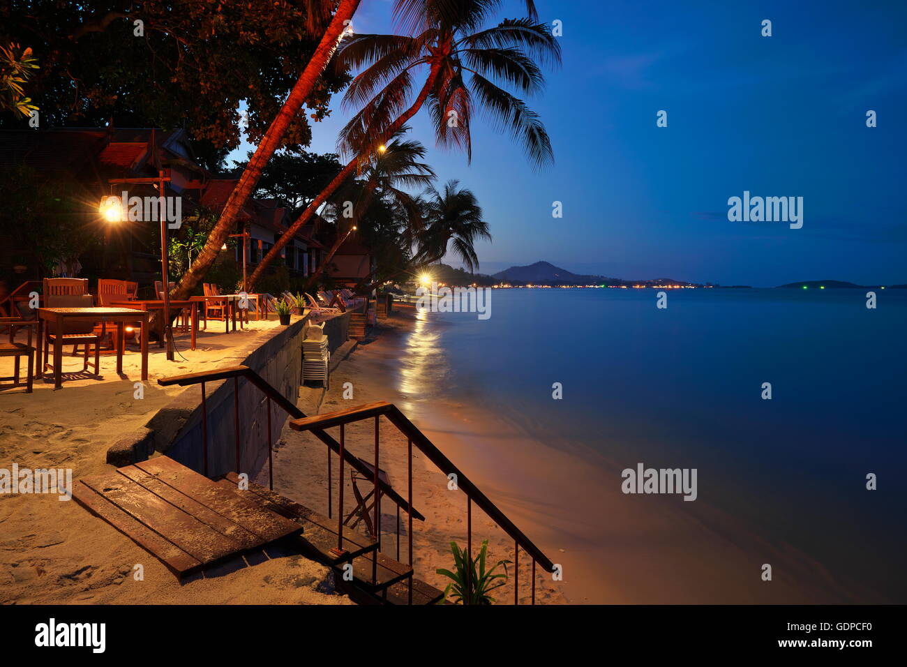Dinner overlooking the ocean hi-res stock photography and images - Alamy