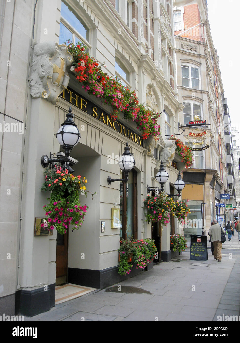 Typical Street, London, England Stock Photo - Alamy