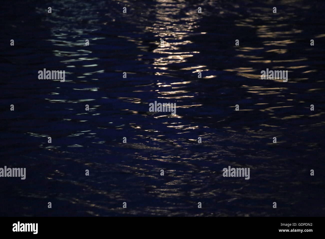 Diffuse reflection hi-res stock photography and images - Alamy