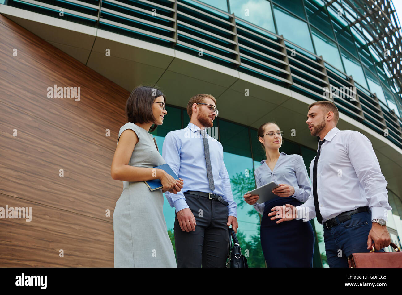 Debating group hi-res stock photography and images - Alamy