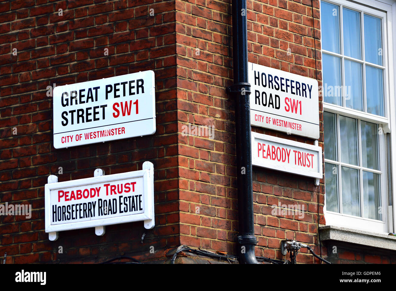 Peabody housing trust association hi-res stock photography and images ...