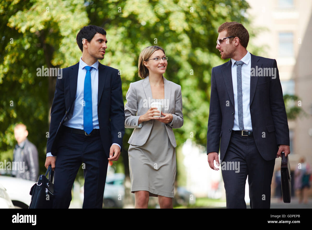 Outdoor discussion hi-res stock photography and images - Alamy
