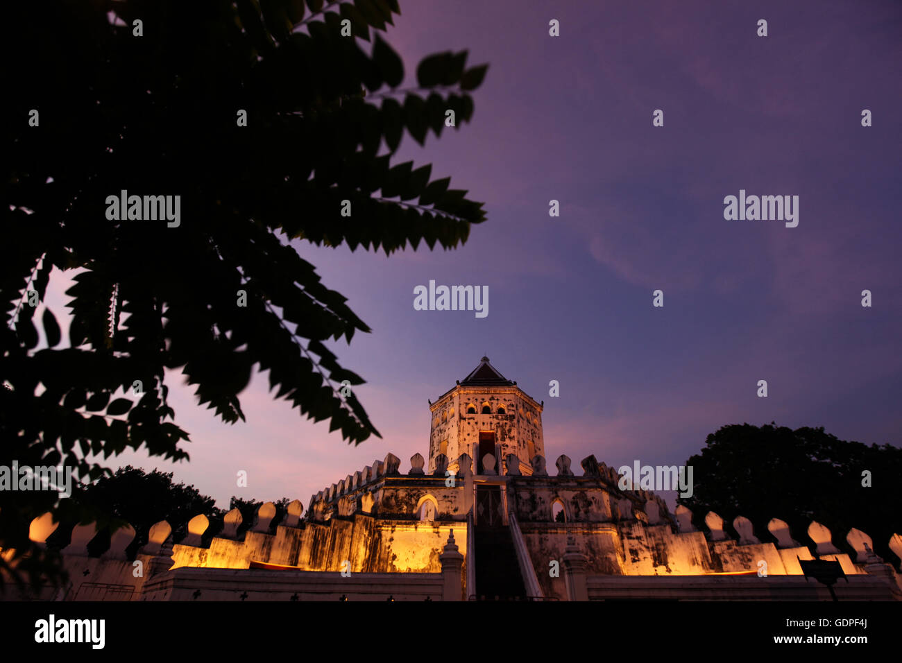 the Fort Phra Sumen on the Menam Chao Phraya river in Banglamphu in the ...