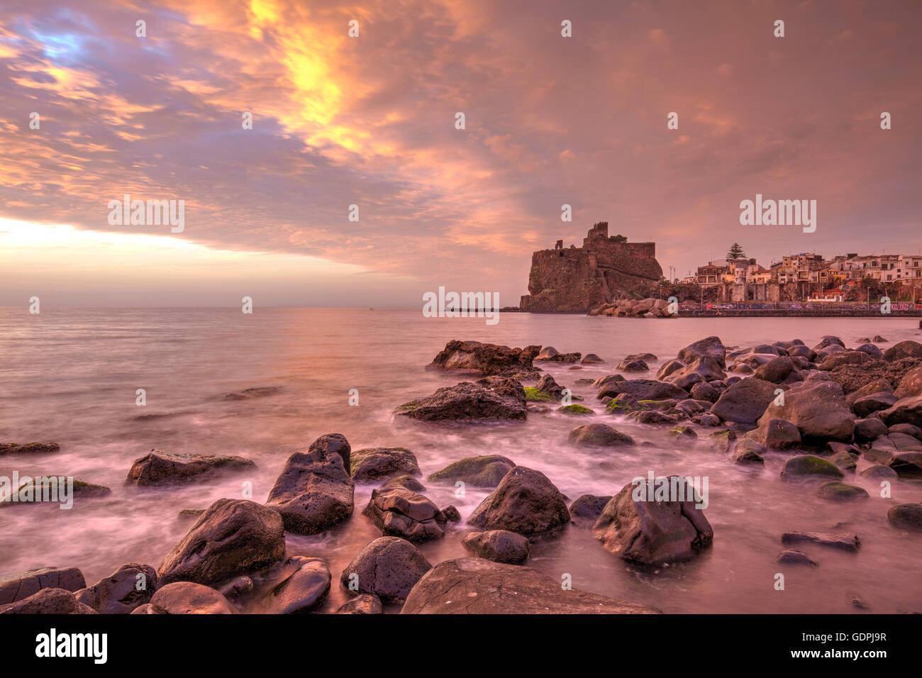 Aci castello hi-res stock photography and images - Alamy