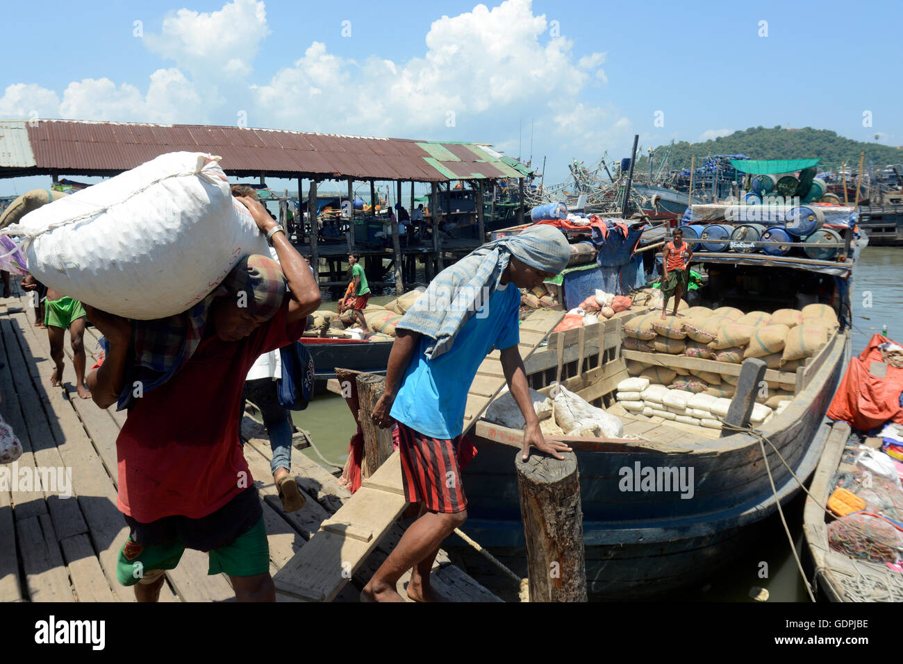 Asia myanmar myeik jetty harbour hi-res stock photography and images ...