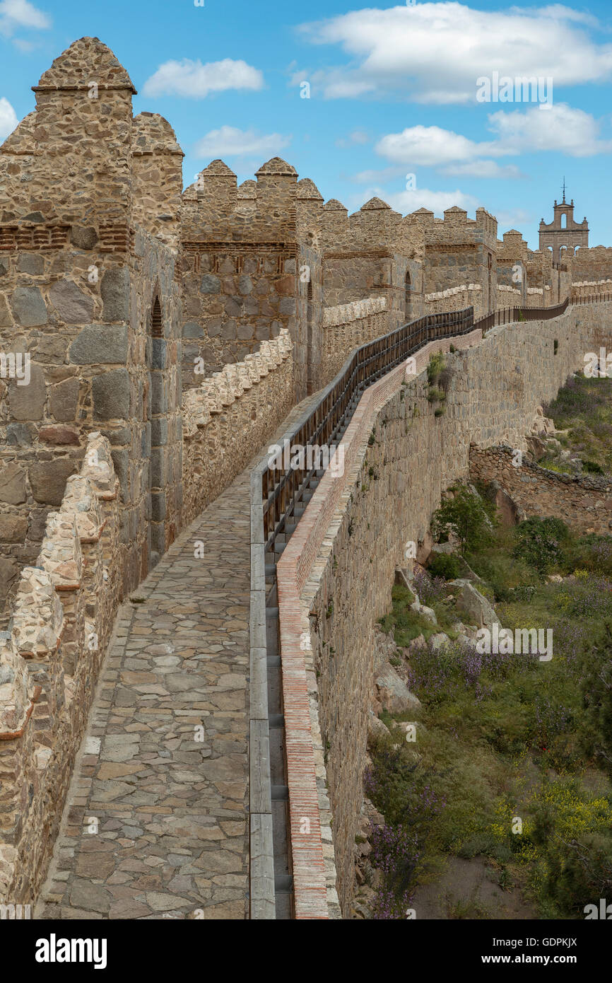 Medieval walls avila hi-res stock photography and images - Alamy