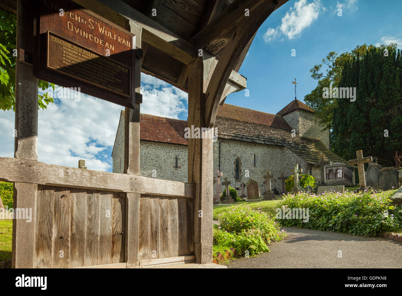 Lychgate hi-res stock photography and images - Alamy