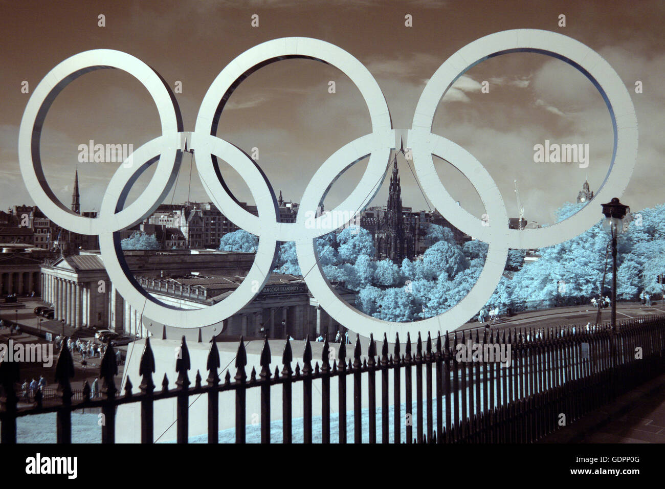 Olympic rings edinburgh hi-res stock photography and images - Alamy