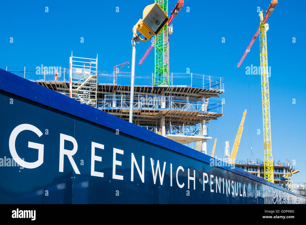 Greenwich Peninsular riverside construction, North Greenwich, London ...