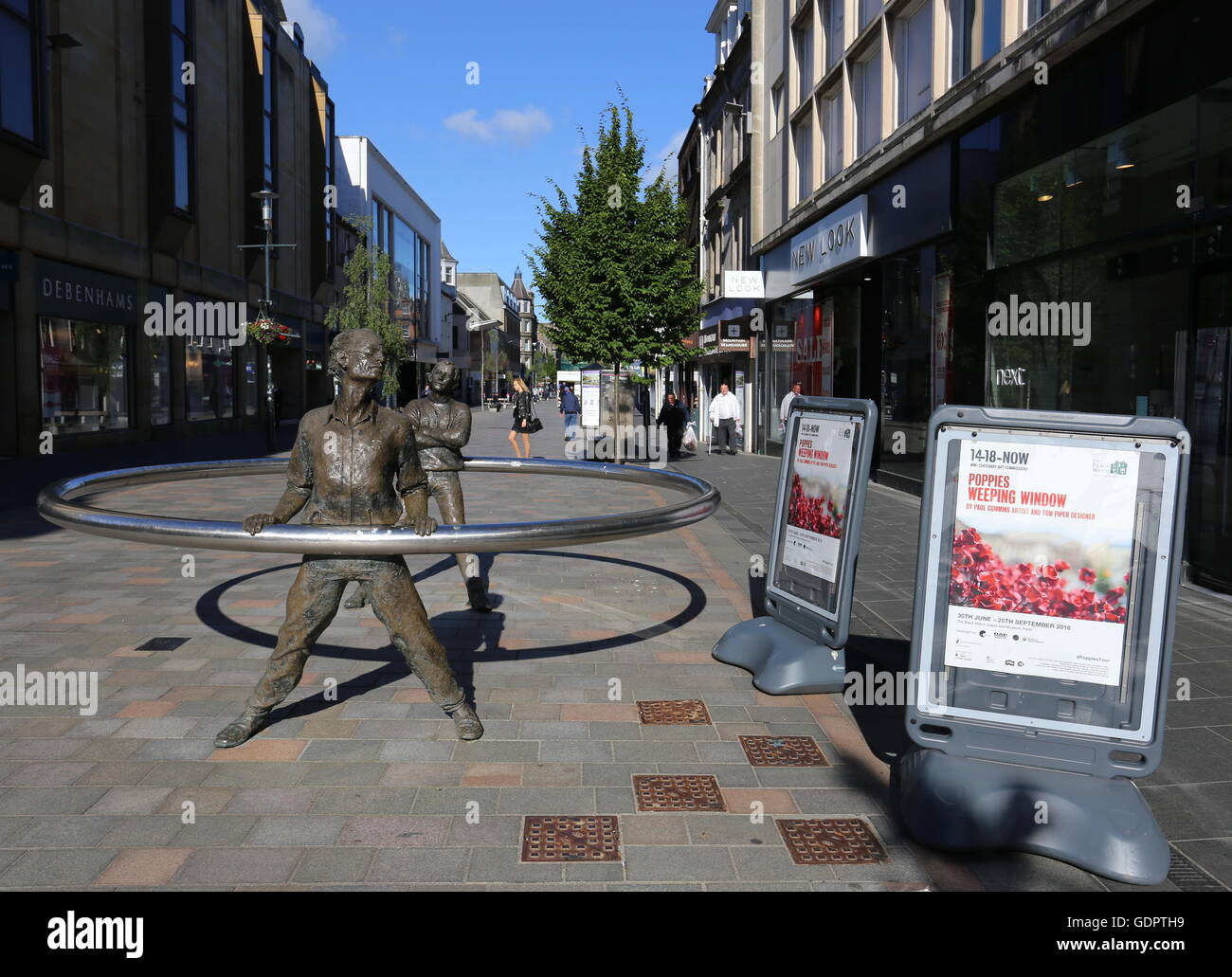 Nae Day Sae Dark (The Ring sculpture) by David Annand Perth High Street ...