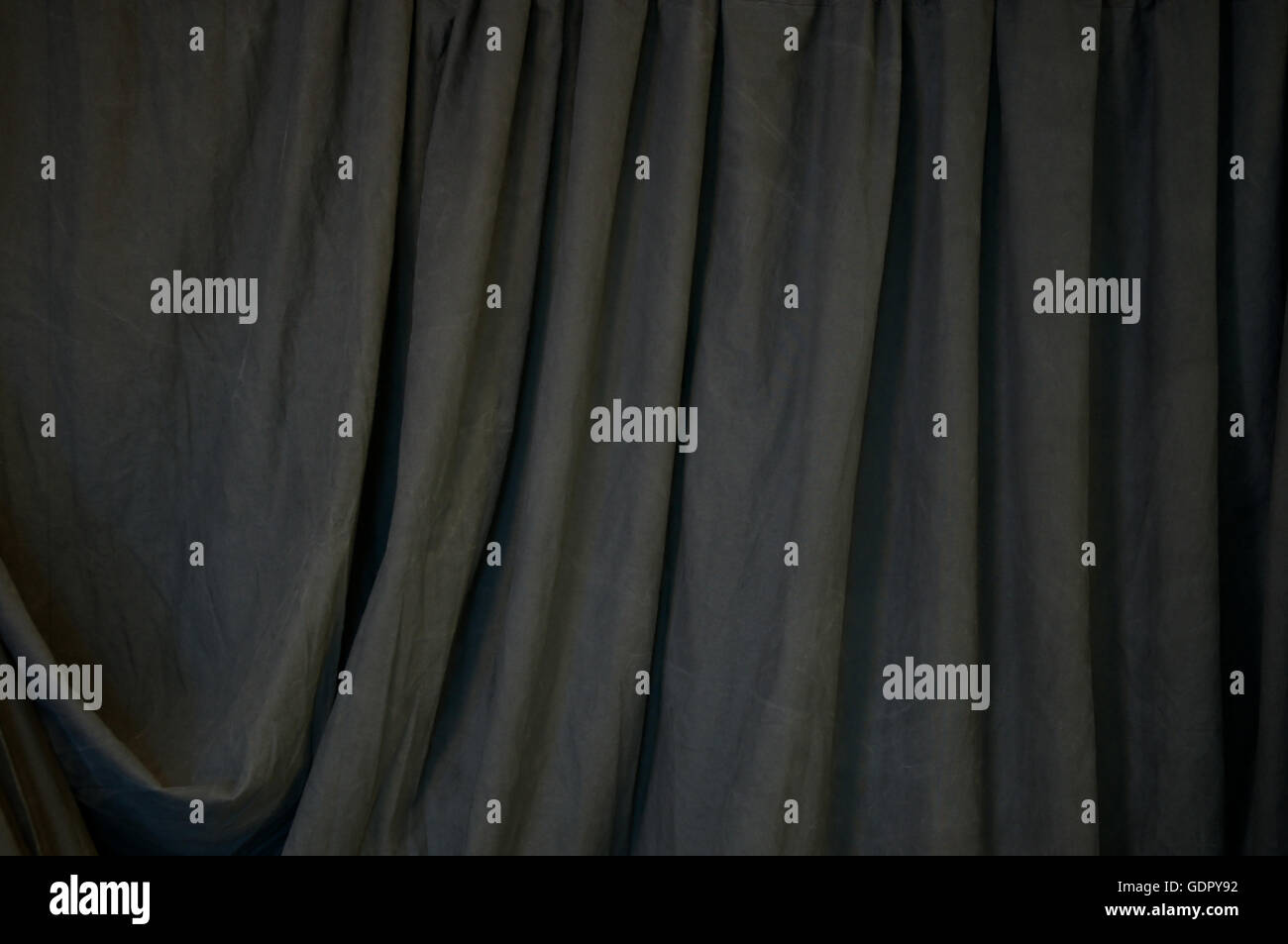 Draped backdrop hi-res stock photography and images - Alamy