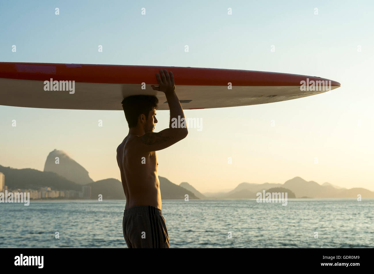 People walking on copacabana beach hi-res stock photography and images ...