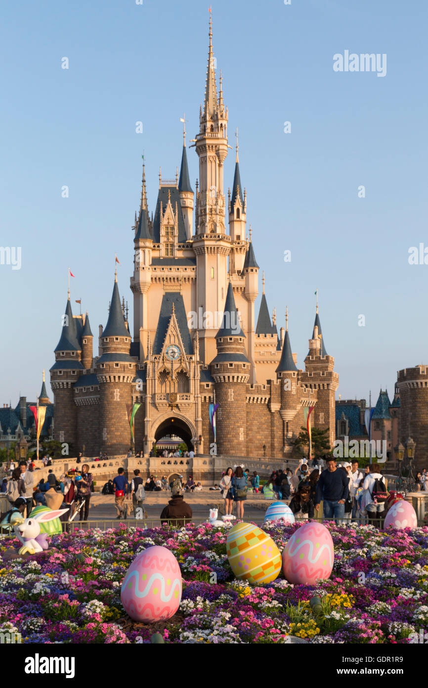 Cinderella's castle with Easter decoration at the Tokyo Disney Resort ...