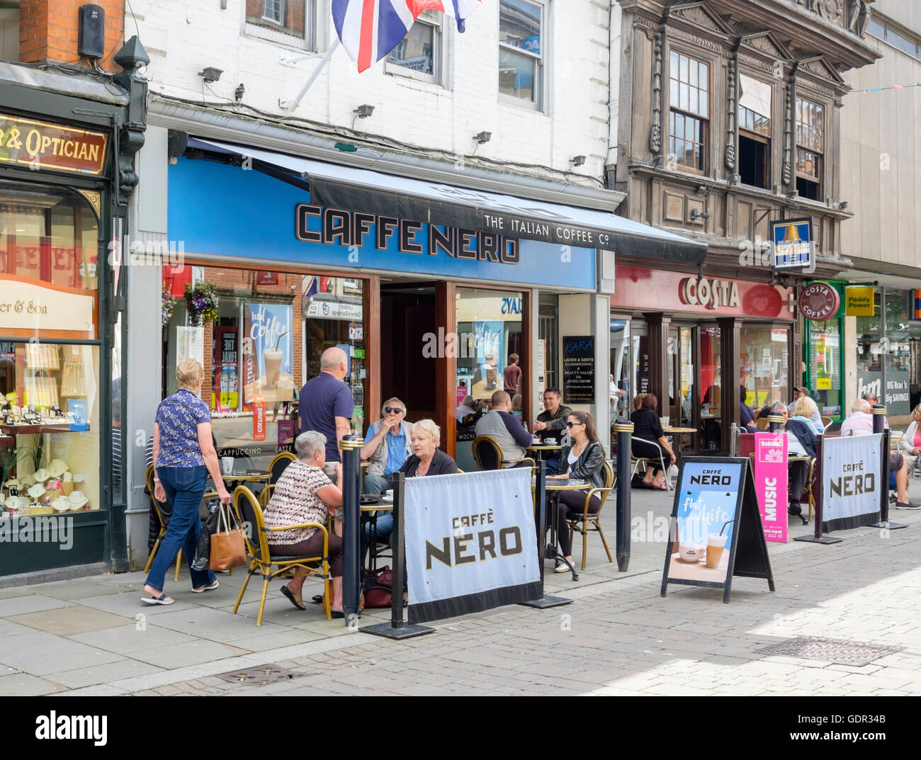Cafe nero and costa hi-res stock photography and images - Alamy