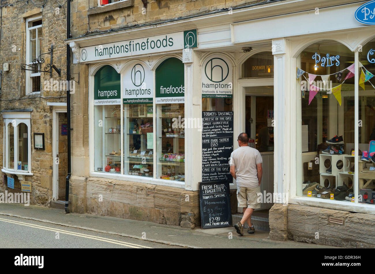 Stow-on-the-Wold a Cotswold town in Gloucestershire England UK Hamptons ...