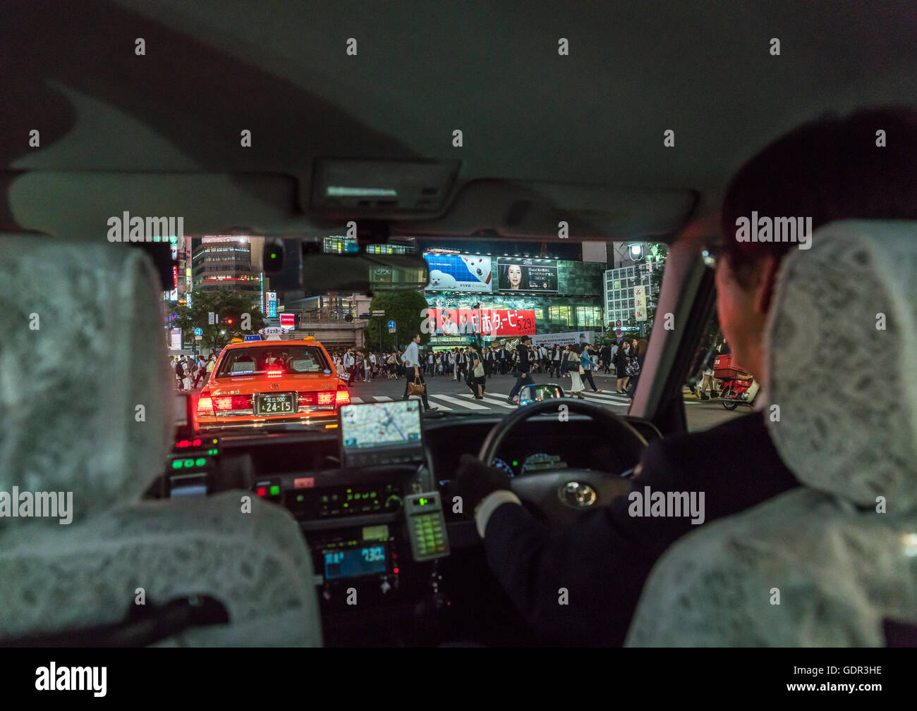 Taxi driver inside car night hi-res stock photography and images - Alamy