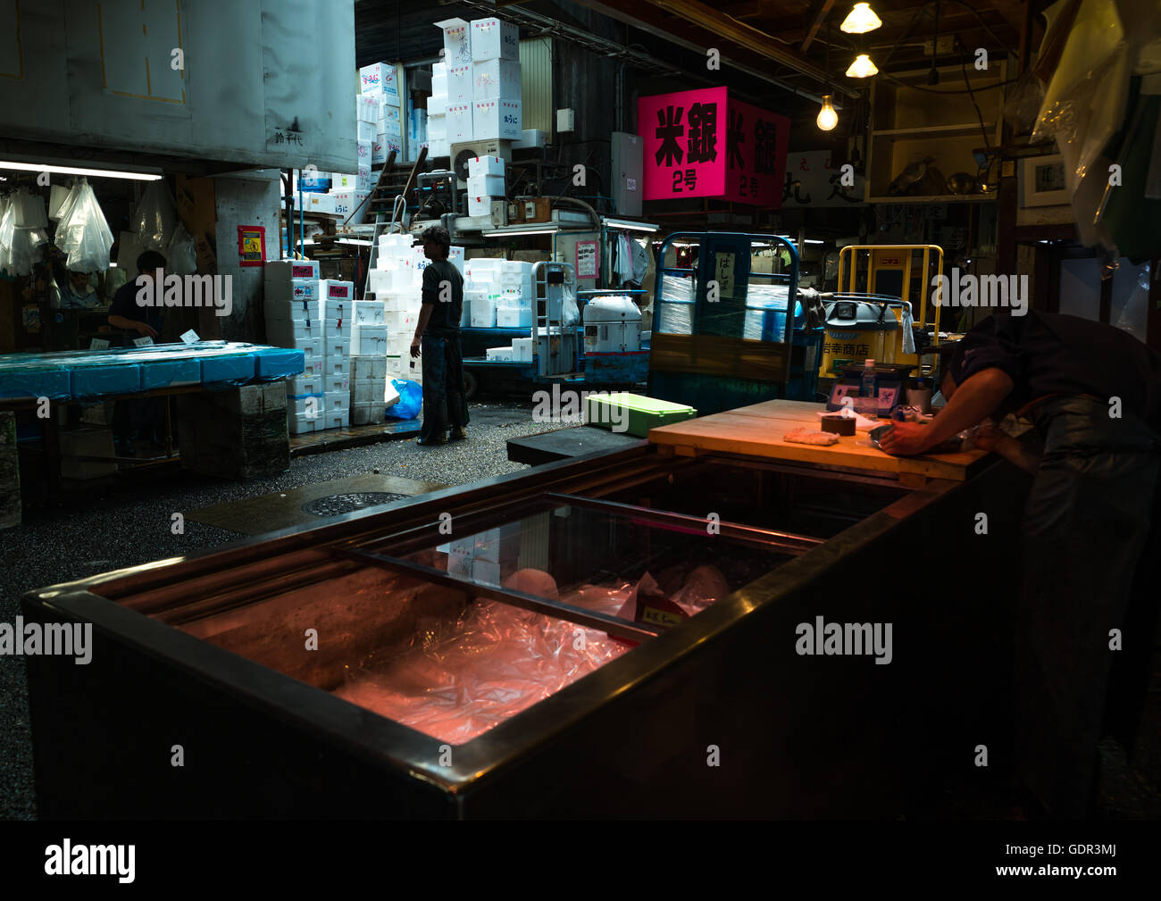 Tsukiji fish market, Kanto region, Tokyo, Japan Stock Photo - Alamy