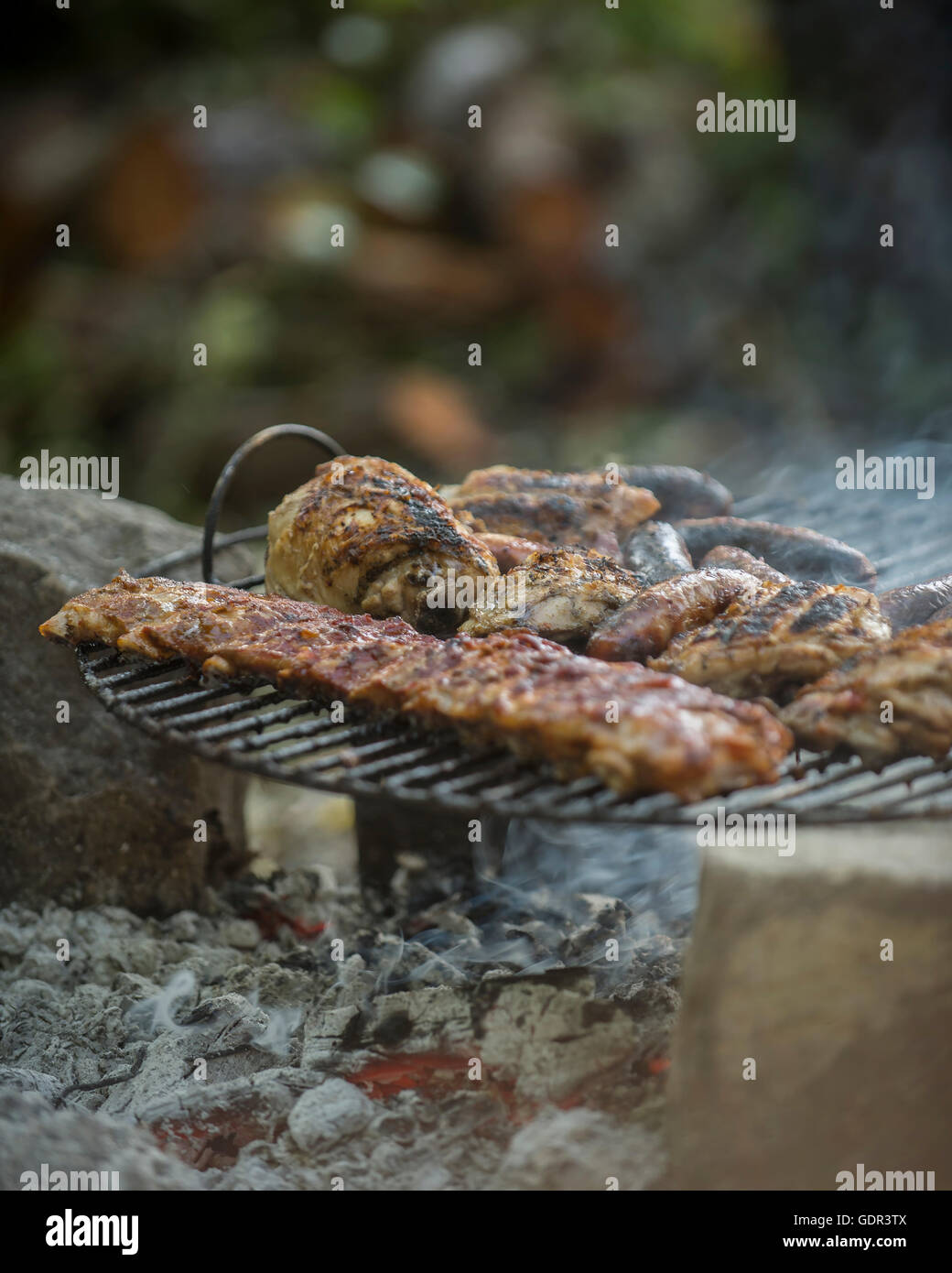 Bbq ash hi-res stock photography and images - Alamy