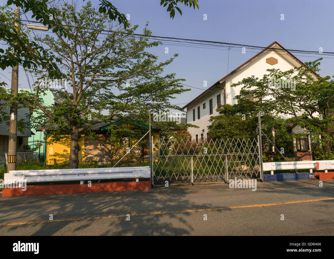 Roadblock in the difficult-to-return zone after the daiichi nuclear ...