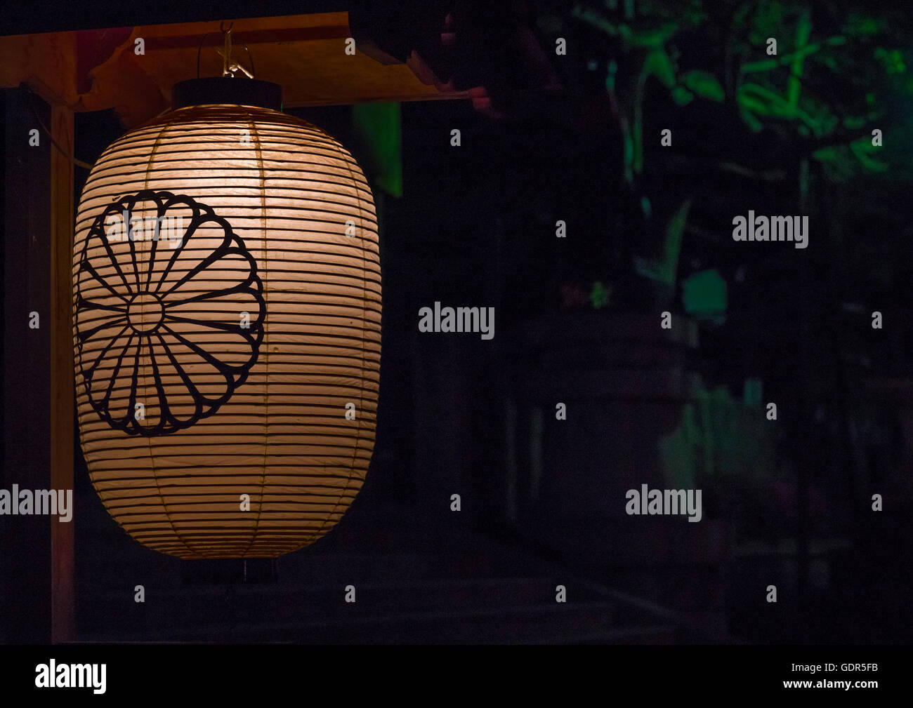 A traditional japanese lantern at fushimi inari shrine, Kansai region ...