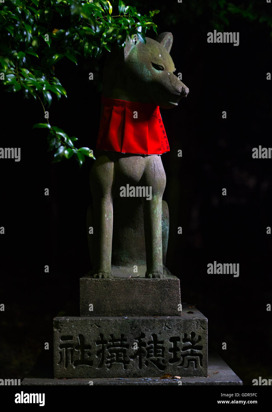 Statue still frame hi-res stock photography and images - Alamy