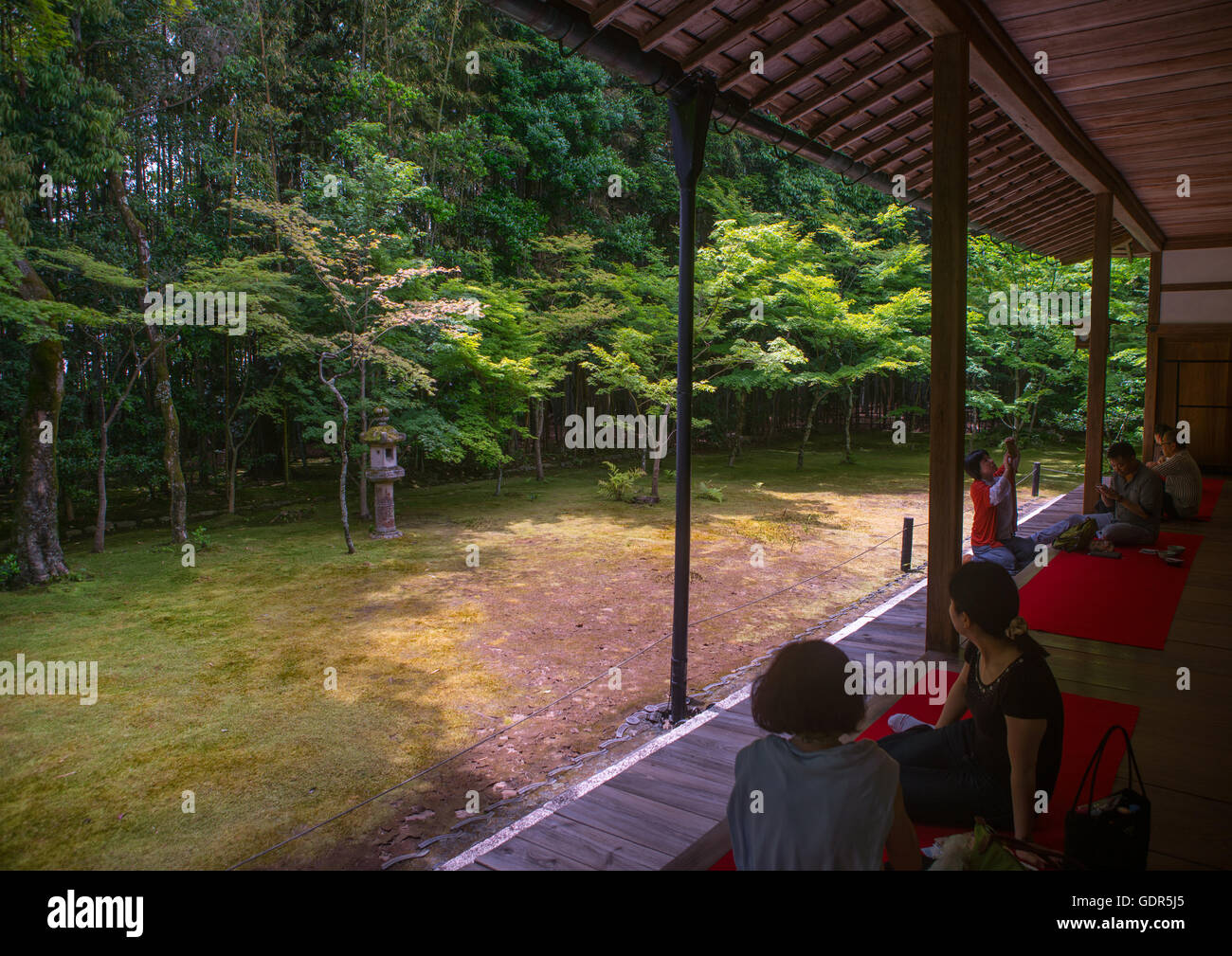 Koto in temple kyoto hi-res stock photography and images - Alamy