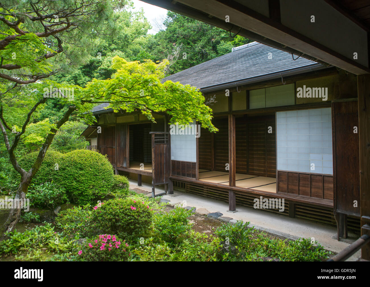 Garden in koto-in zen buddhist temple in daitoku-ji, Kansai region ...