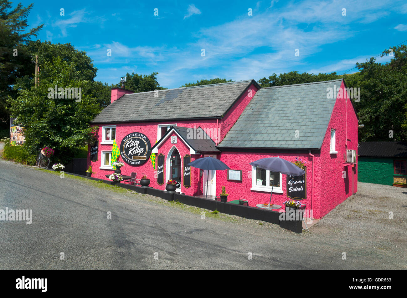 Rural seafood restaurant ireland hi-res stock photography and images ...