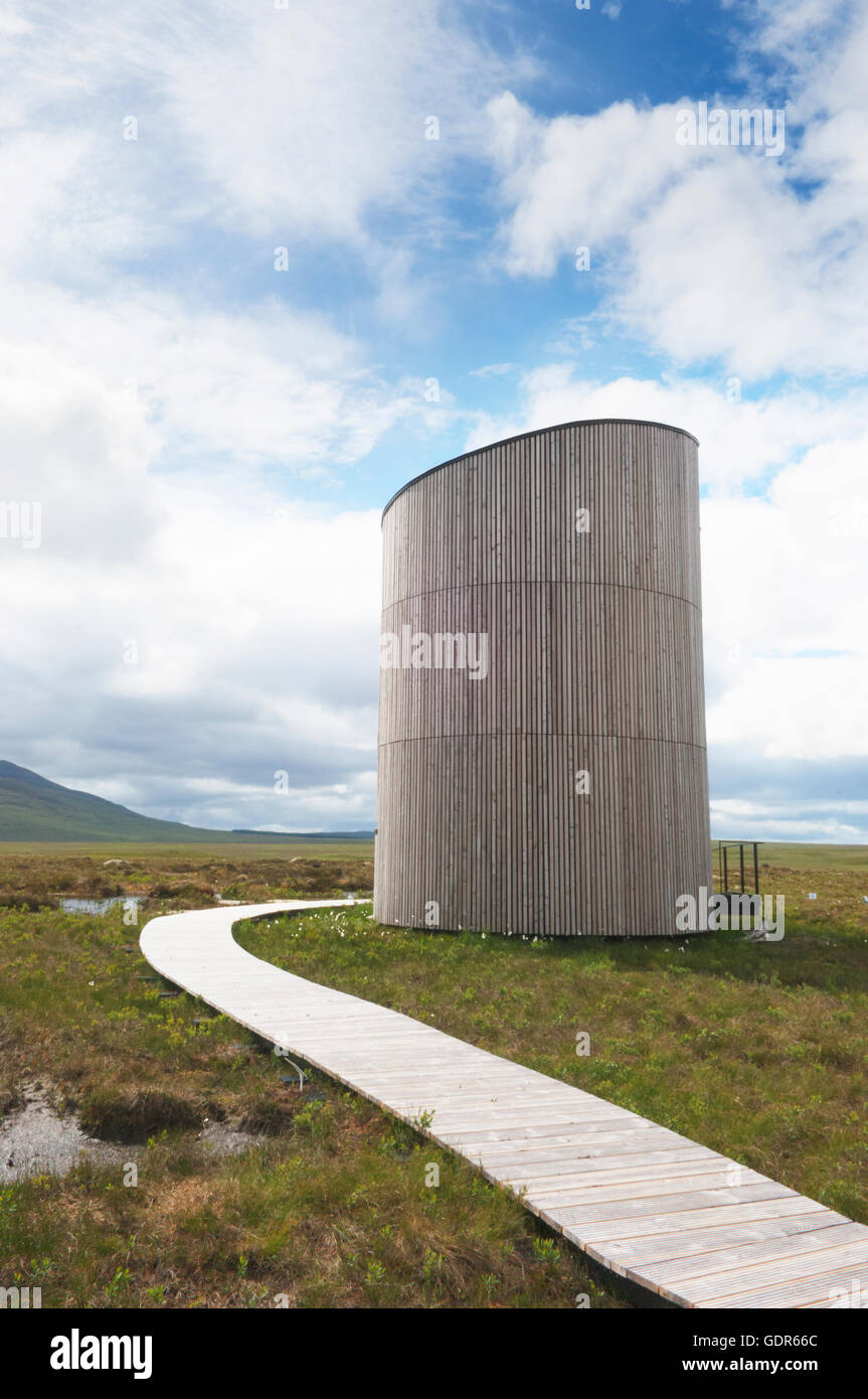 Forsinard flow lookout tower hi-res stock photography and images - Alamy