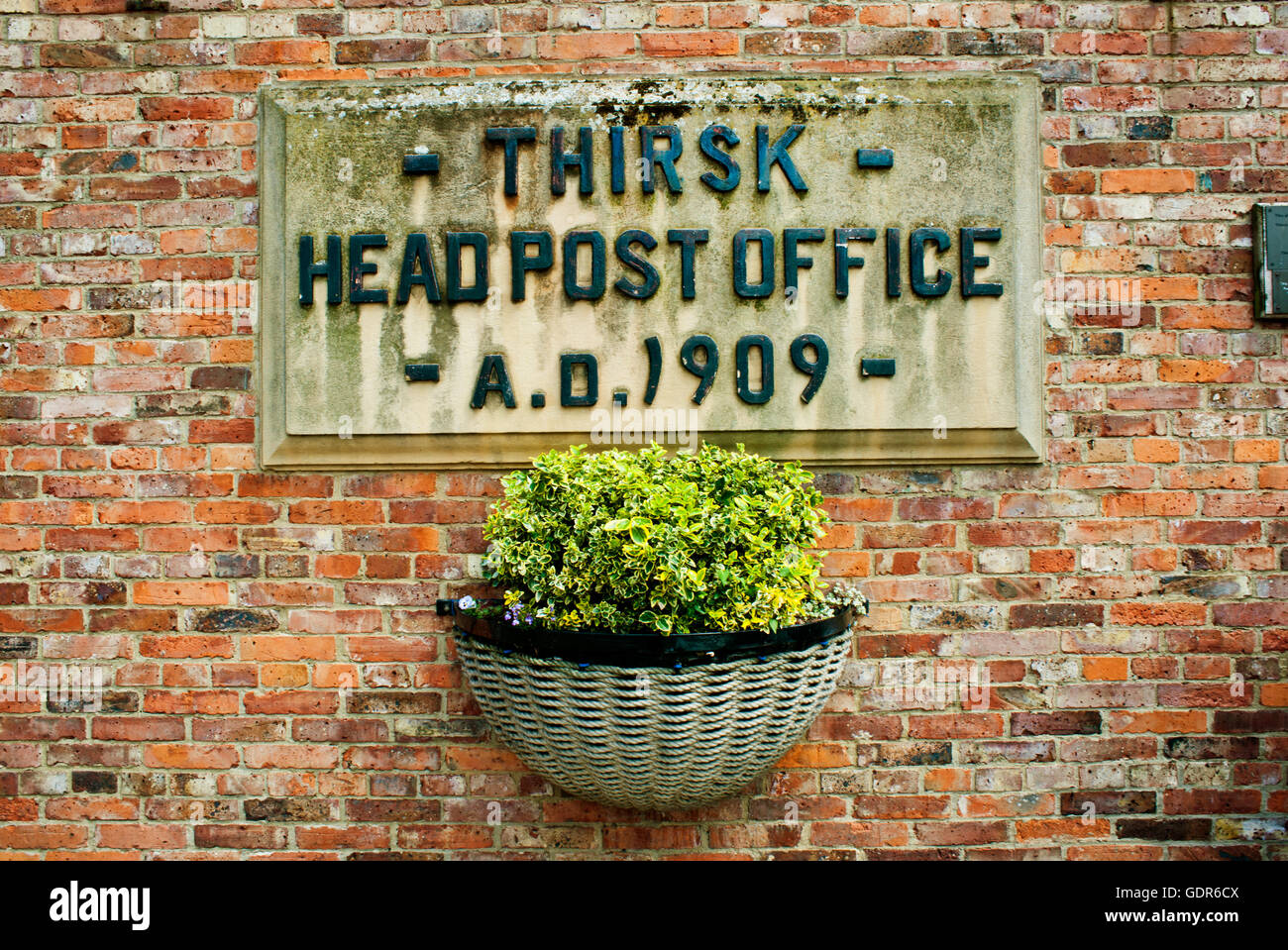 Head office sign hi-res stock photography and images - Alamy