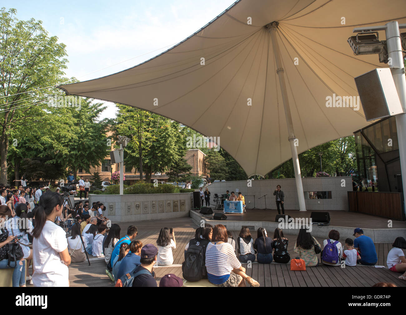 Outdoor karaoke on suday, National capital area, Seoul, South korea ...