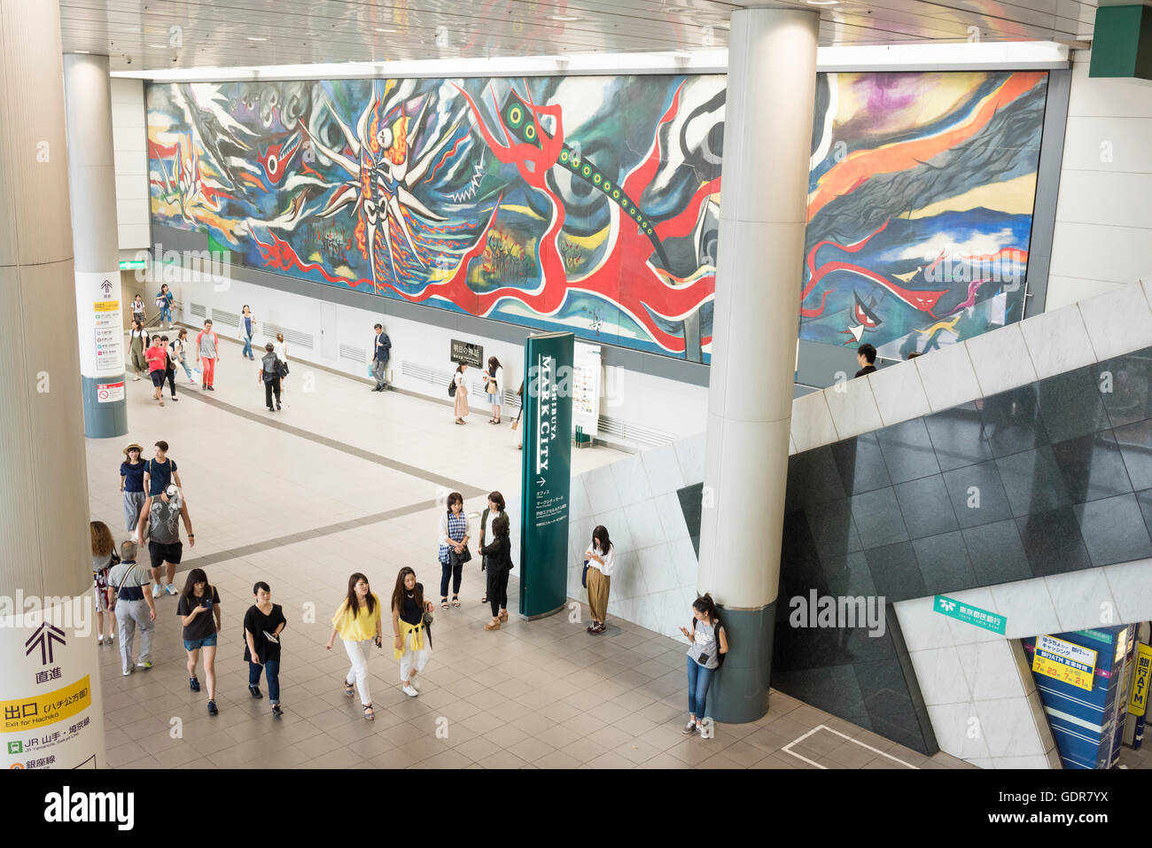 Busy Scene of Shibuya Station,Shibuya-Ku,Tokyo,Japan Stock Photo - Alamy