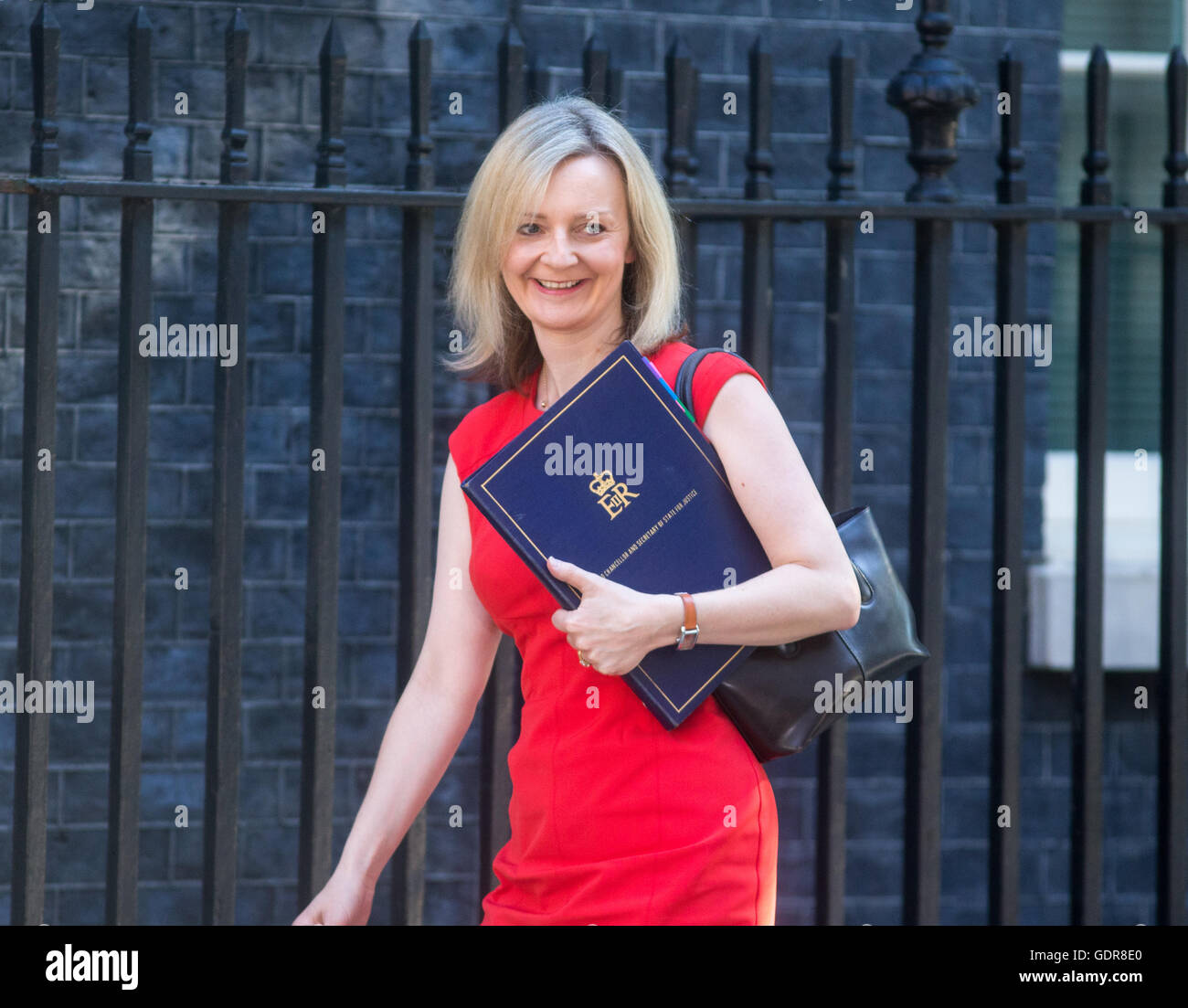 Liz truss mp hi-res stock photography and images - Alamy