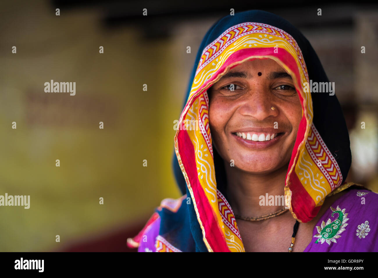 Women indian ethnicity hi-res stock photography and images - Alamy