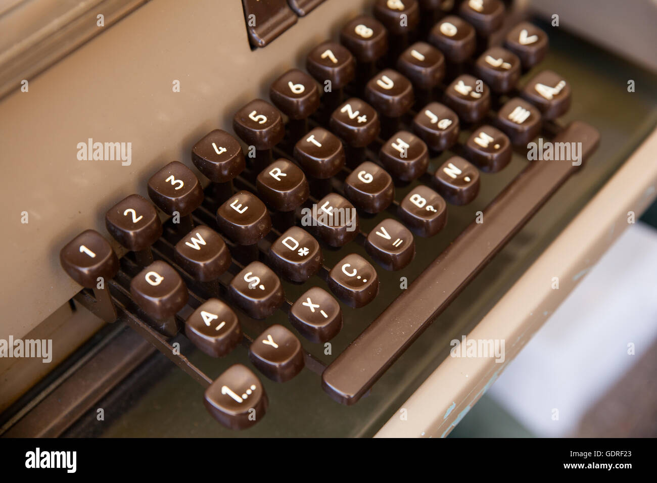 Telex machine hi-res stock photography and images - Alamy