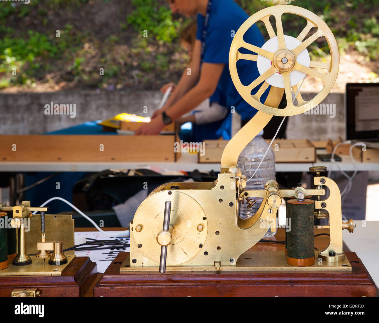 Morse code transmitter hi-res stock photography and images - Alamy
