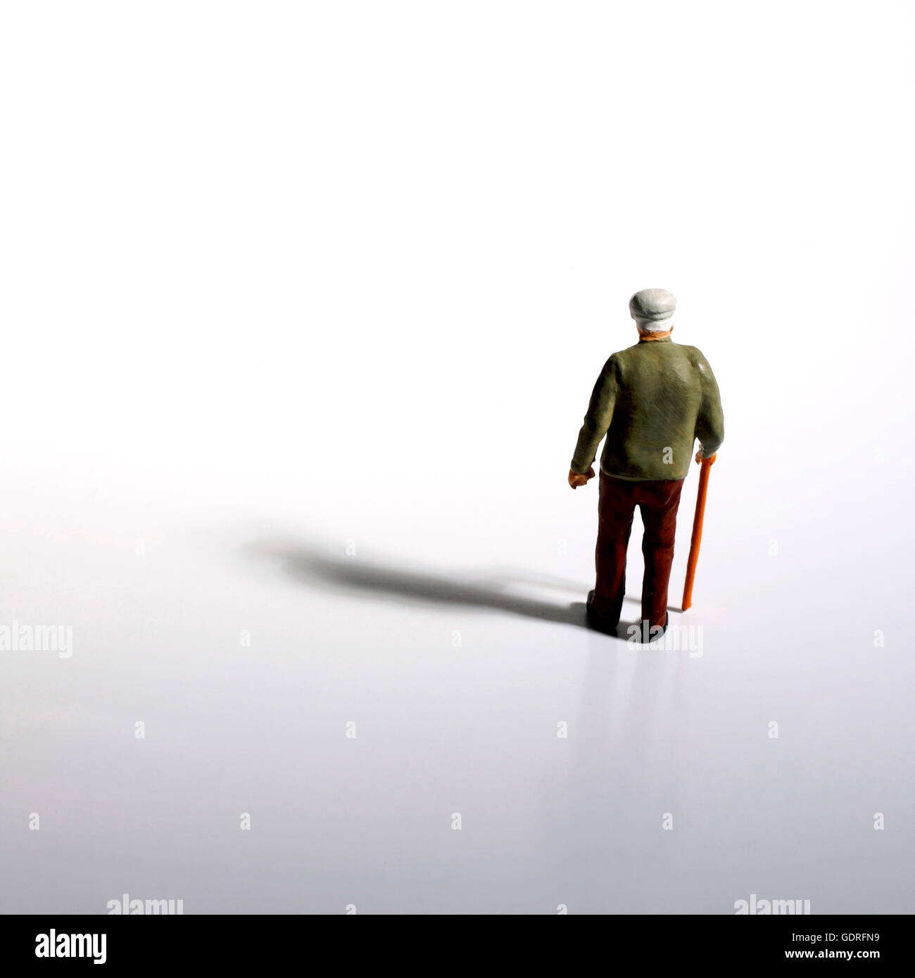 Lonesome figures hi-res stock photography and images - Alamy