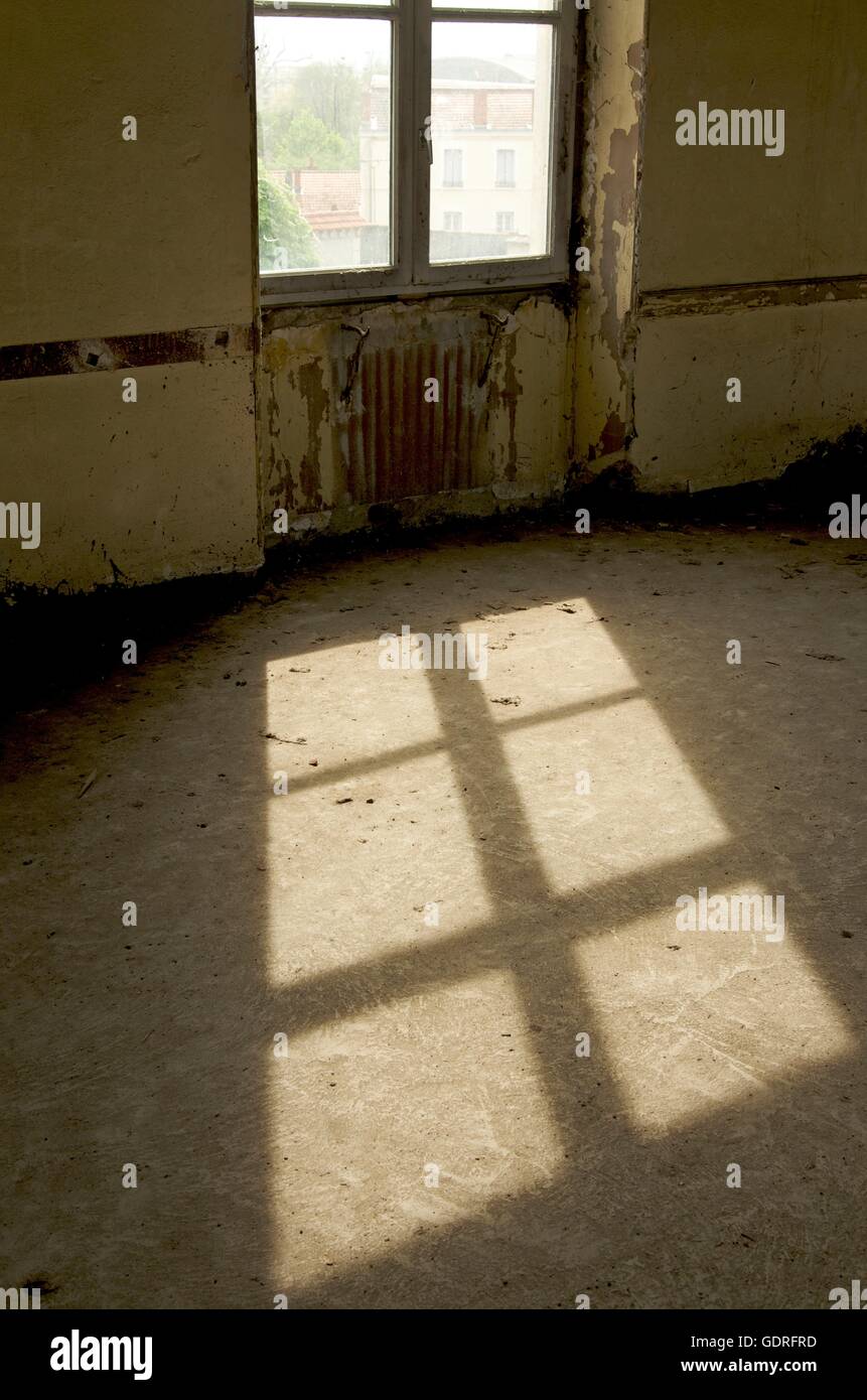 Disused building hi-res stock photography and images - Alamy