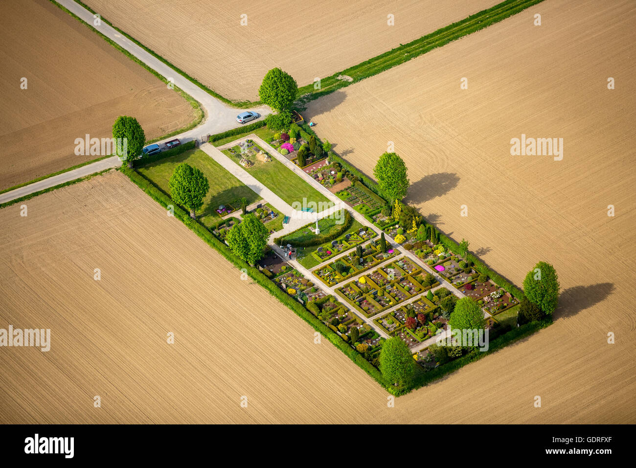 Aerial view, small cemetery between farm fields, Wambel, Hamm, Ruhr ...