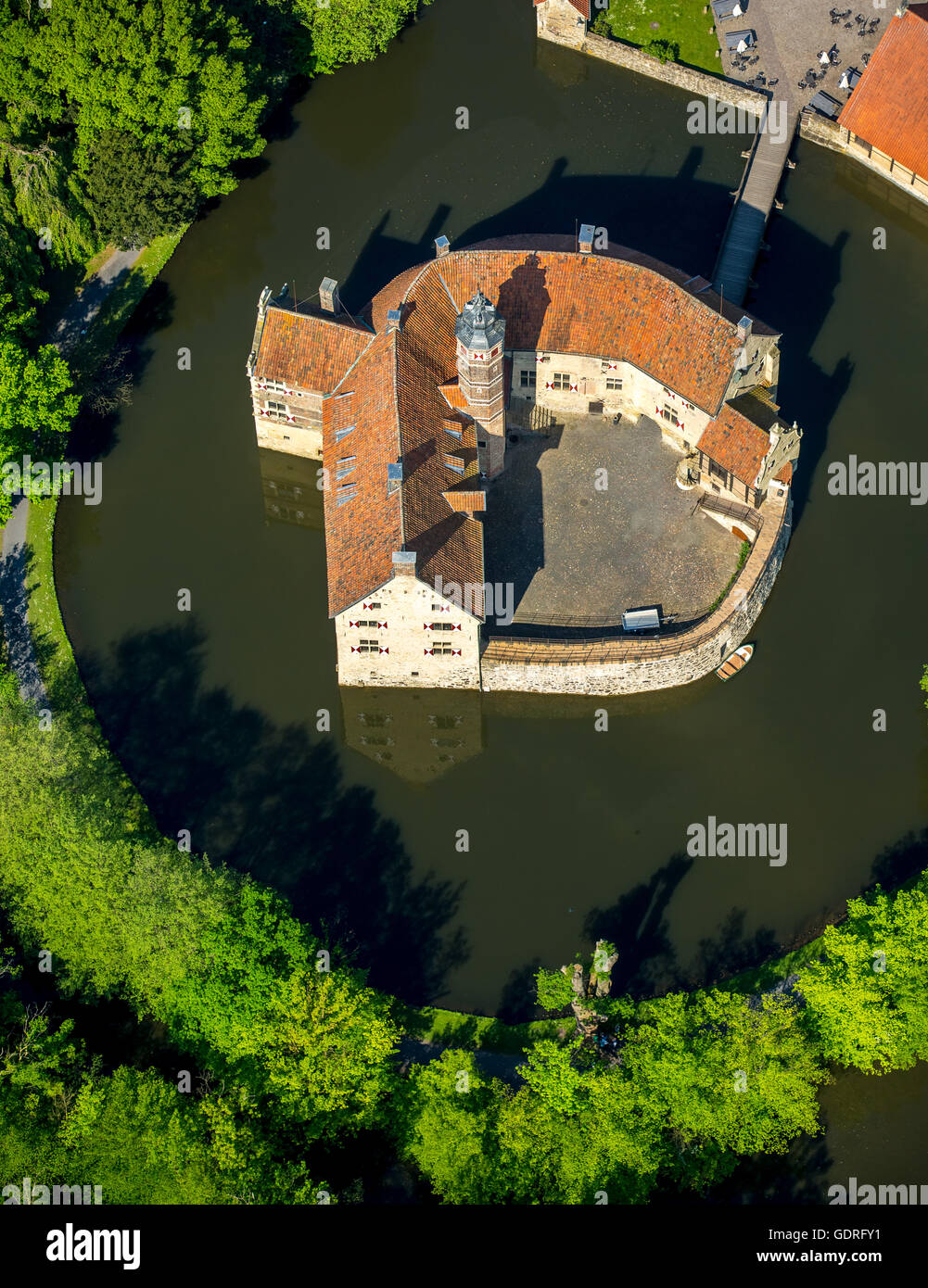 Aerial view castle vischering castle museum hi-res stock photography ...