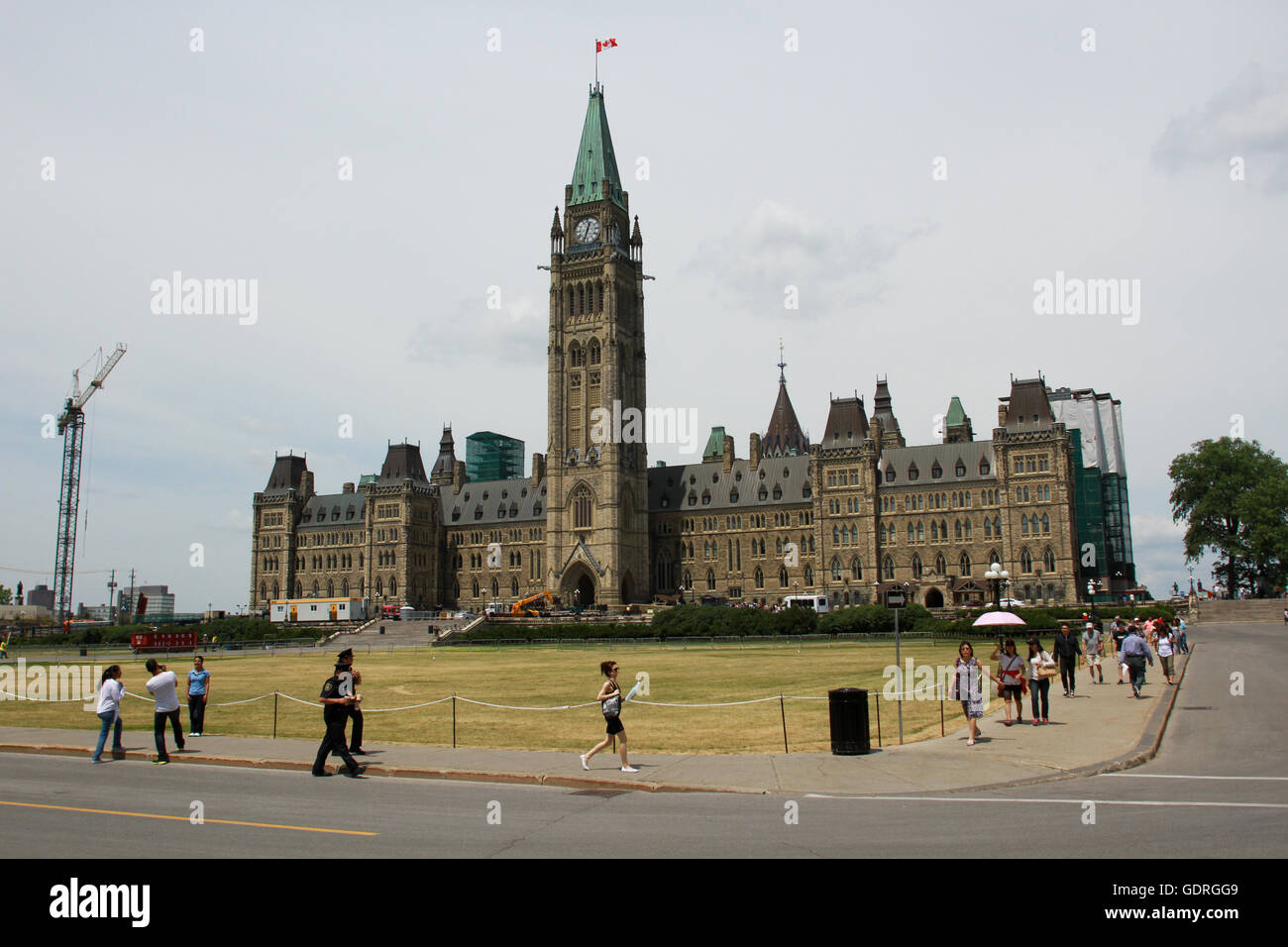 Ottawa parliament buildings trudeau hi-res stock photography and images ...