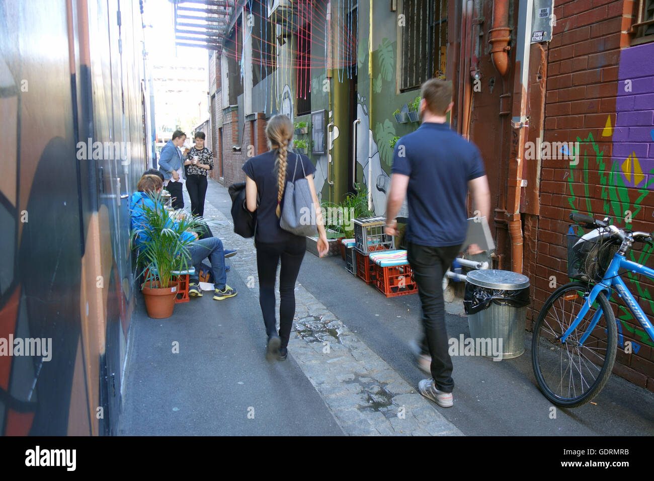 Laneways hi-res stock photography and images - Alamy
