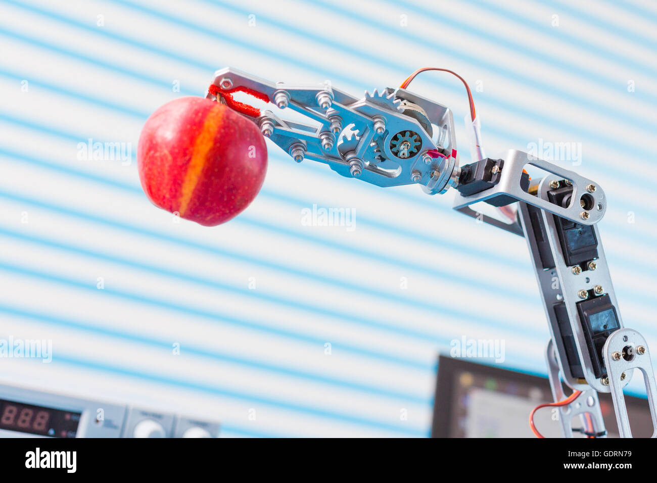 Meal robot hi-res stock photography and images - Alamy
