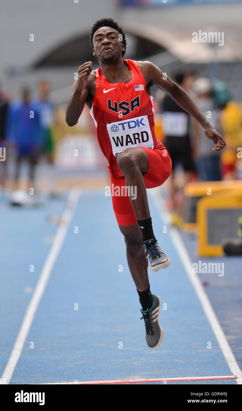 Mens long jump qualification hi-res stock photography and images - Alamy