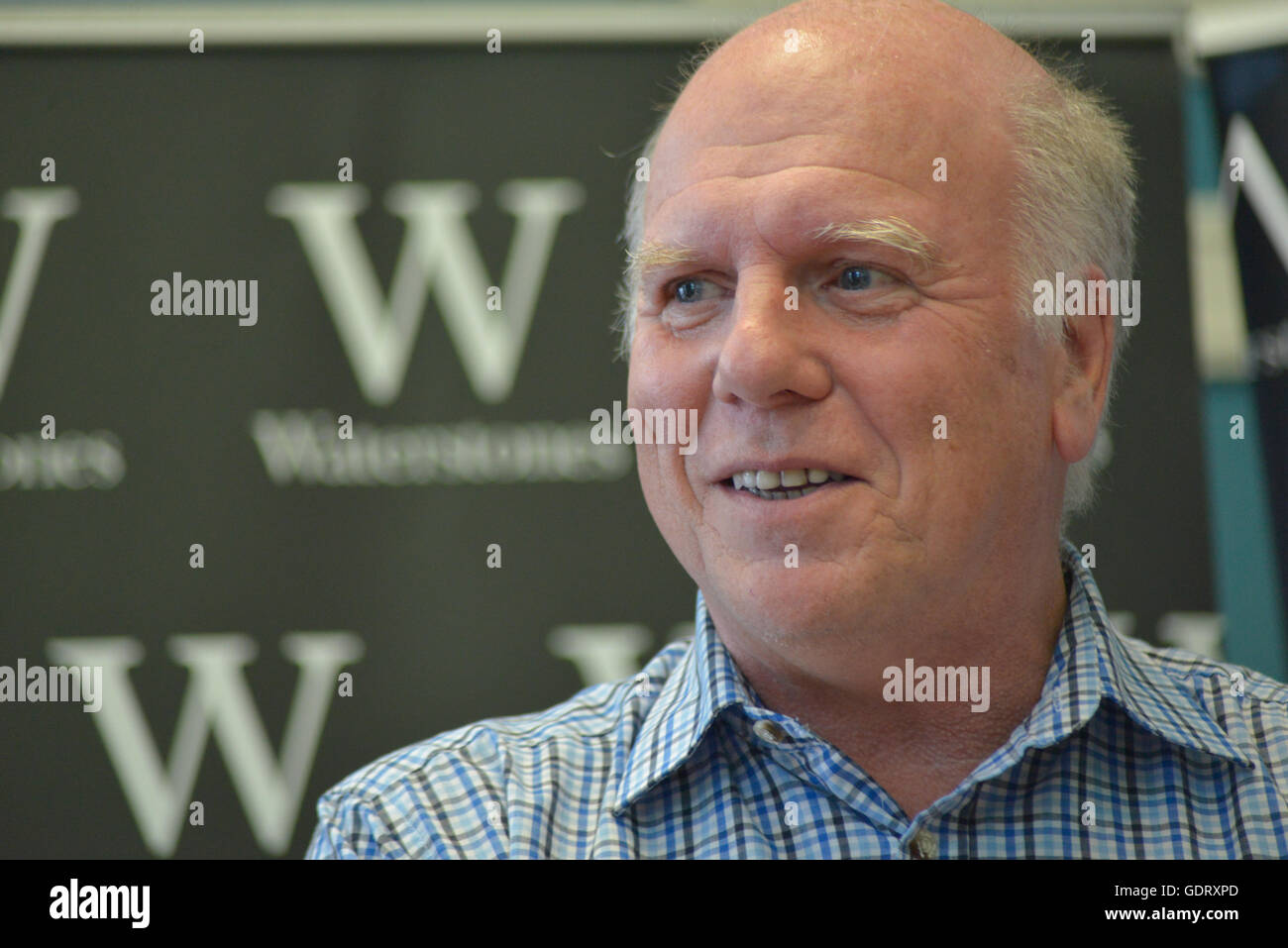 Peter robinson author hi-res stock photography and images - Alamy