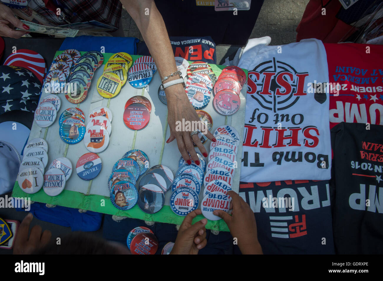 Cleveland, Ohio, USA. 20th July, 2016. California delegate Virginia ...