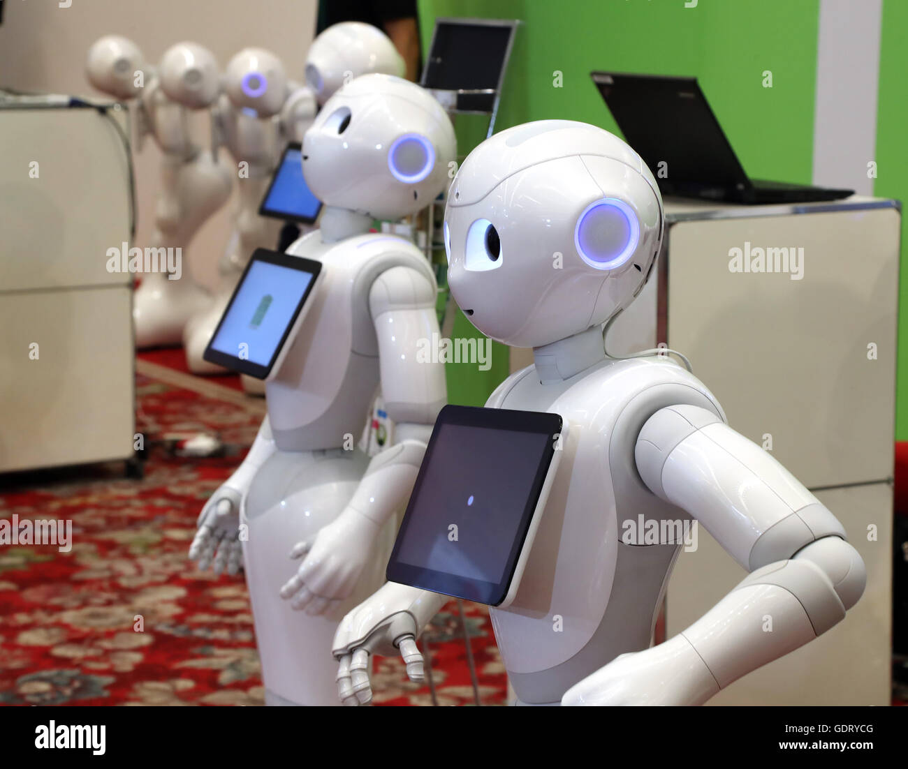 Tokyo, Japan. 20th July, 2016. Softbank's humanoid robot Peppers are ...