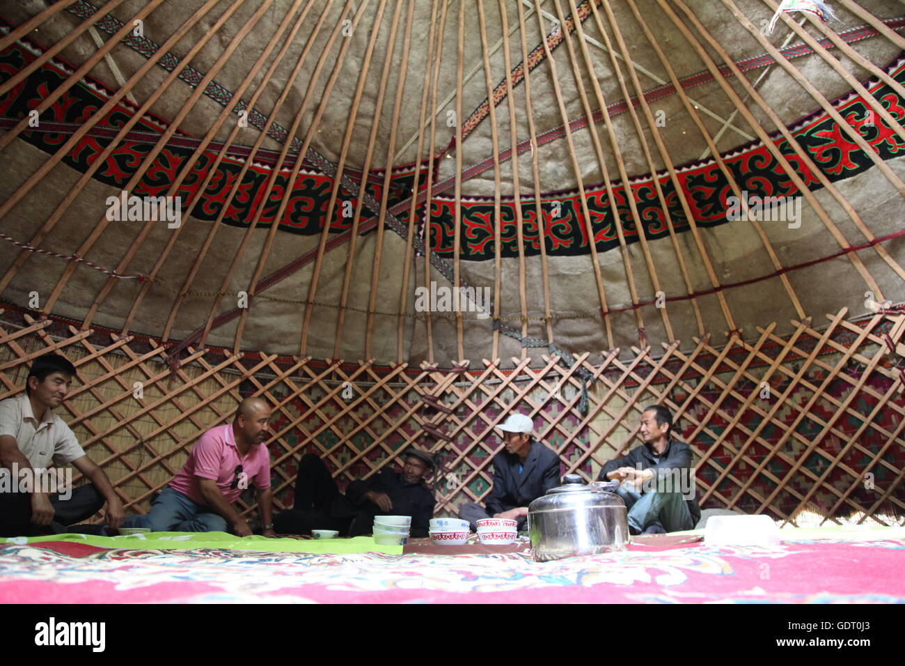 Bamboo rafters hi-res stock photography and images - Alamy